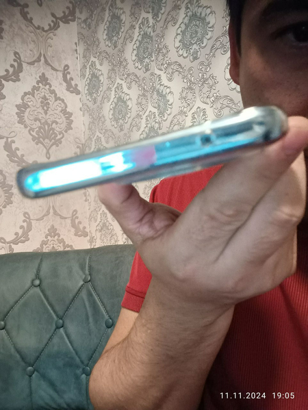 Vivo v30e 256 g yengi telefon srocna sotiladi