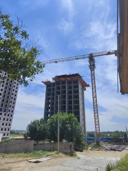 Продается запчасти для башенного крана
