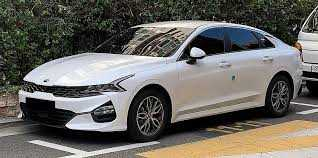 kia k5 yillik aksiya 8 % shoshiling