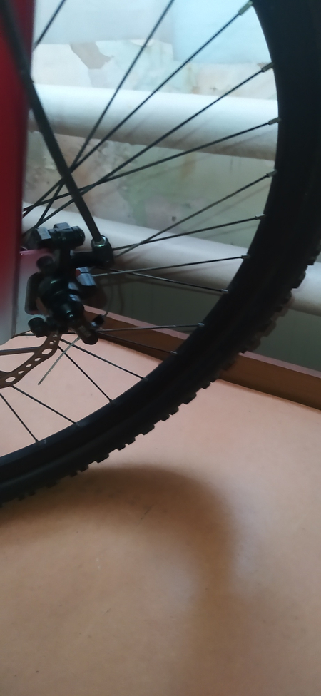 Velosiped yangi kraskalangan