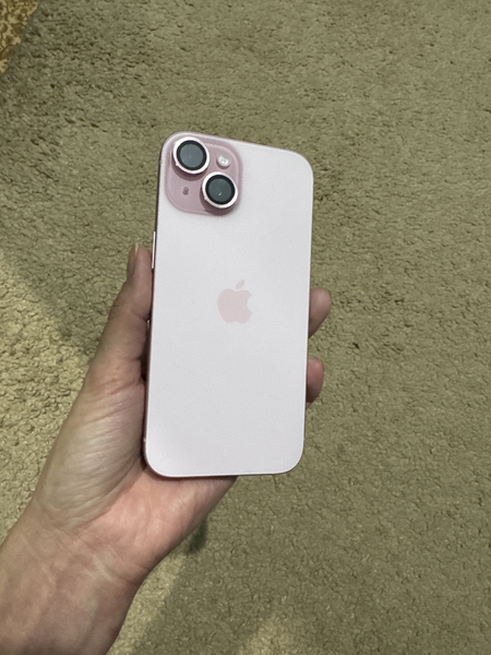Apple Iphone 15 pink
