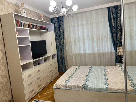 Квартира в аренду в 5м от Мега Юнусабад 3х ком сделан 4х. 13 кв 19 д