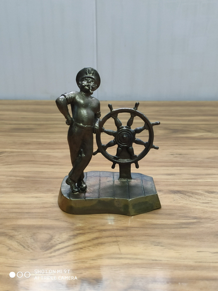 Статуэтки морячки