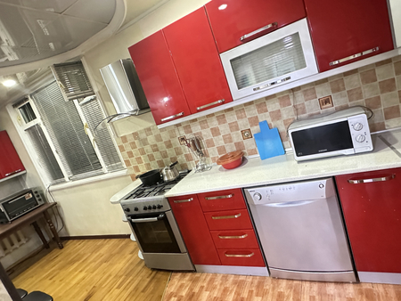 Продаю свою 3х комнатная под офис Яккасарай Жуманжи