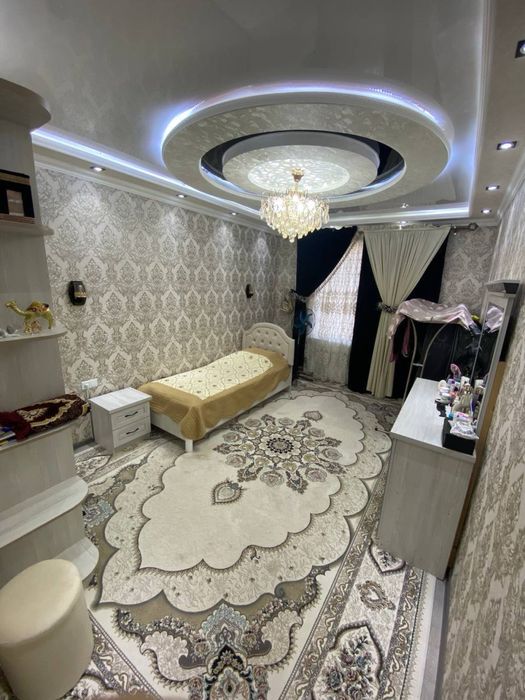 Продается 3 комнатная квартира площадью 104 кв.м по улице Амира Темура