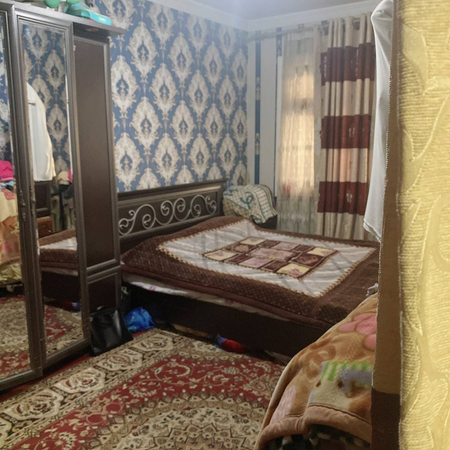 Uy Sotiladi shayxontohur tum chor su 1 etaj 3 xona