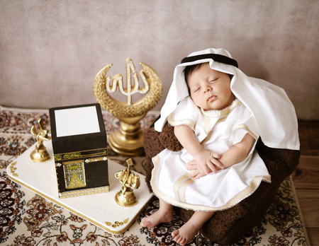 Фотограф  Newborn Mavlona