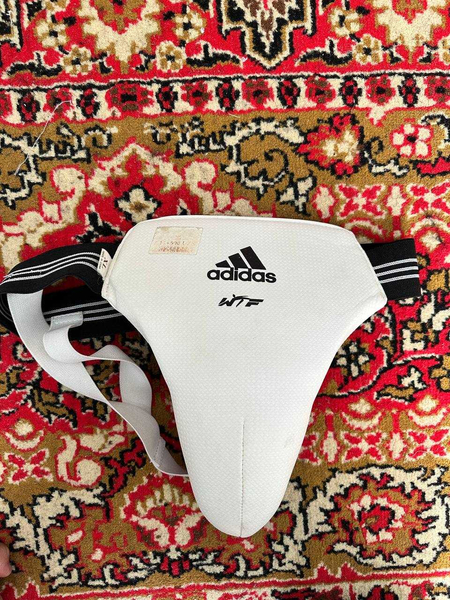 Продам комплект экипировки для Таэквондо WTF.