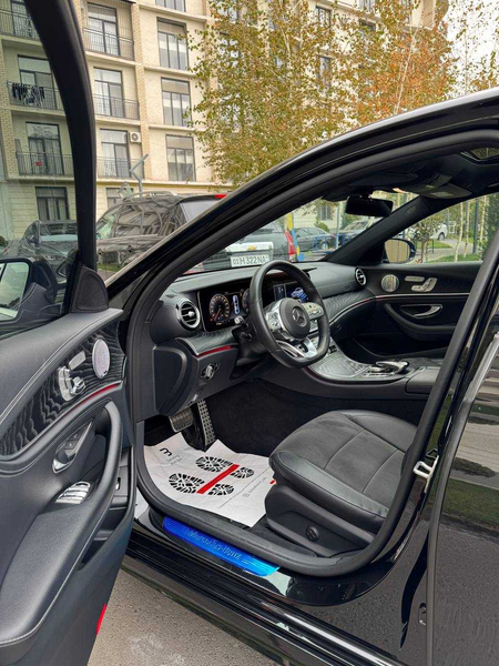 В продаже ! Автомобиль Mercedes-Benz E200 4Matic