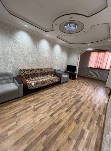 -14-квартал 2в3/1/4 с Мебелью и Теникой 55кв.м