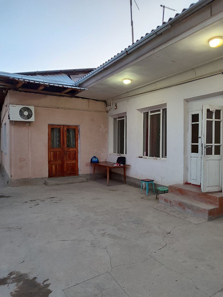 Srochnaaaaa bez makler 5xonalik hovli sotiladi