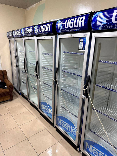 Продаю UGUR холодильник