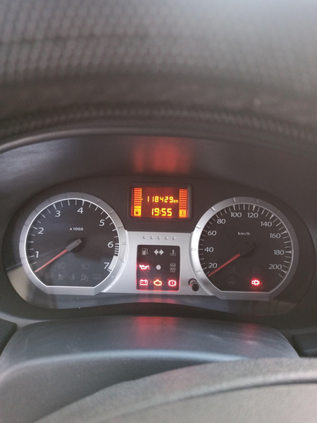 Lada largus cross