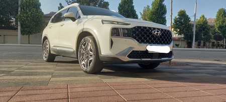 Продаётся Hyundai SANTA FE