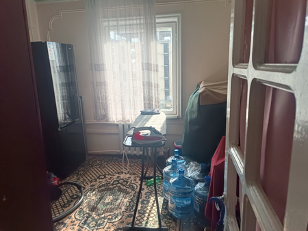 Uy sotiladi dom 9 etashka