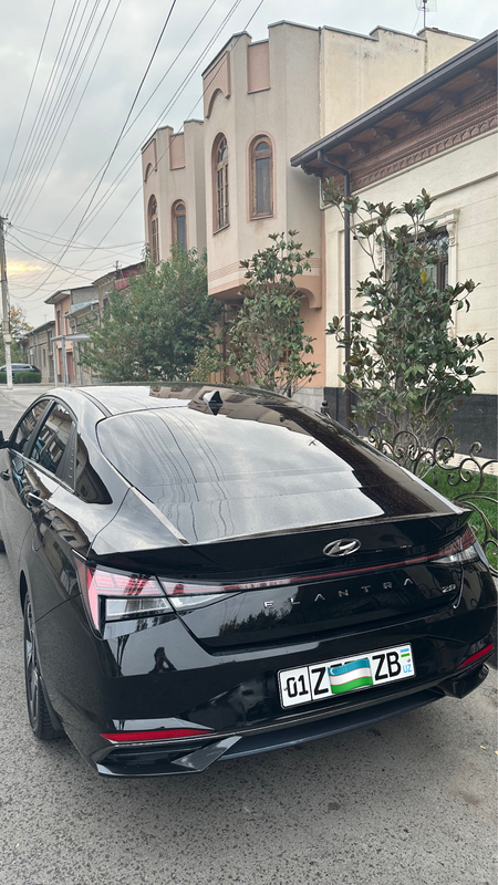 Hyundai Elantra 2022