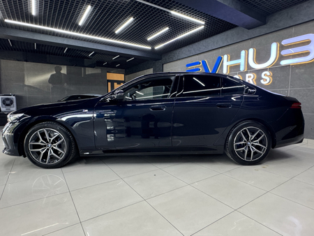 BMW 520i M 2024 2l 6000 km