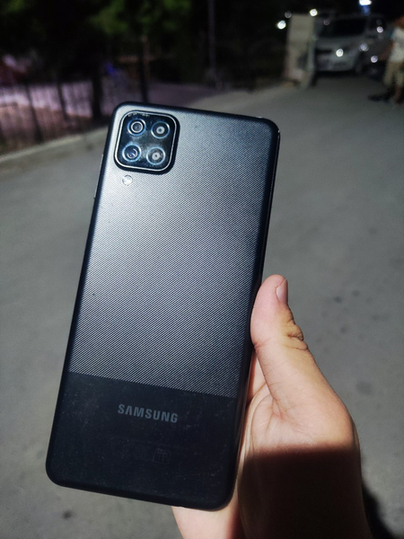 Samsung a12 64gb