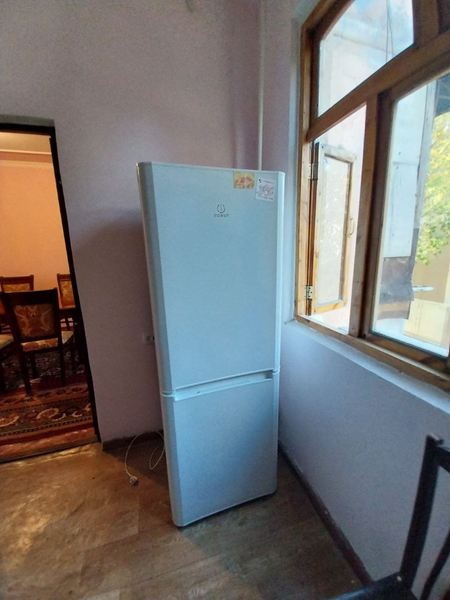Яккасарой Шота Руставлив кучаси 59 касалхонанинг рупарасида