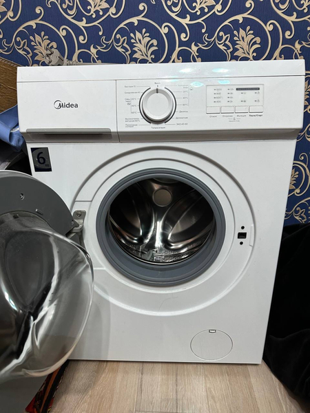 Midea стриальная машина