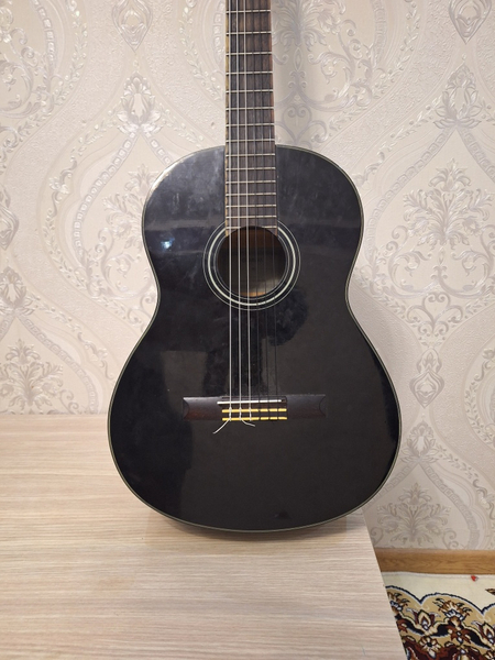 Гитара Yamaha C40