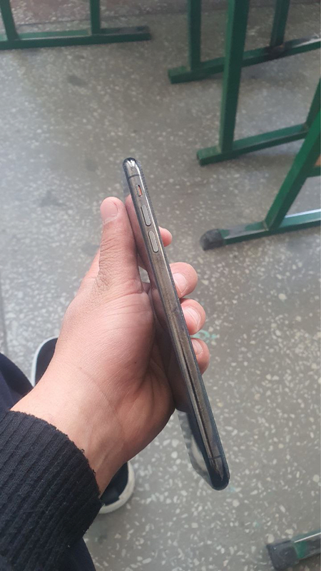 Sotiladi Xs Max iphone