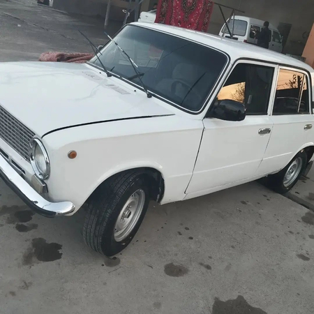 Jiguli 011 yili 1975