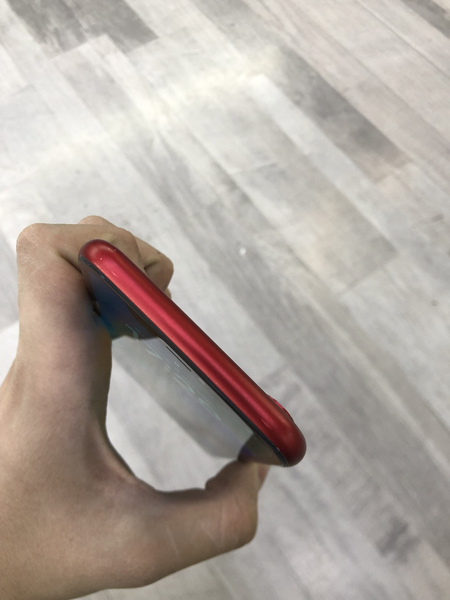 iPhone Xr sotiladi