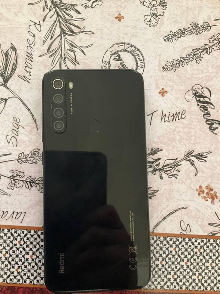 Mi not 8 64/4 aybi yo obmen poco iphon Se iphone 8+ sams a90 dap qlama