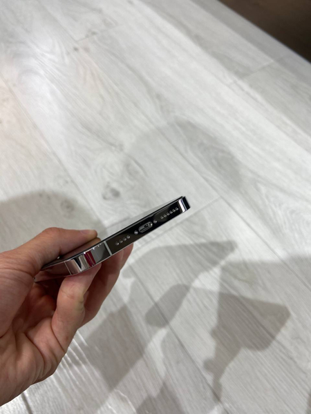 Срочно продам Iphone 14 pro max новый