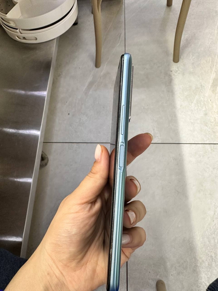 Vivo y30 сотилади
