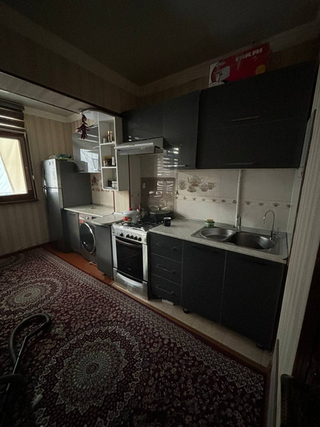 Gulibod mavzesi 1 qavat 4 xona Narxi 125.000