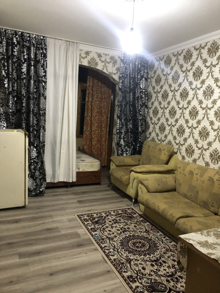 Сдается квартира на Художникова Максим горький