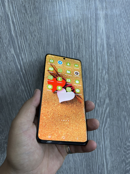 Samsung s 20 + 256 GB