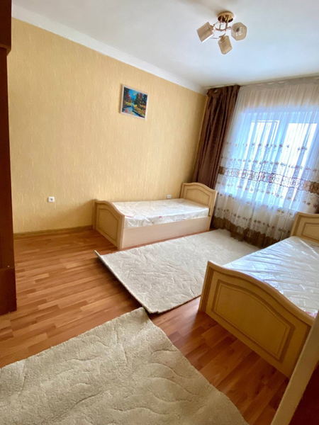 Продается 5 комнатная квартира с мебелью