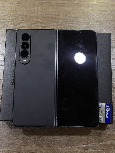 samsung z fold4 срочно сотилади