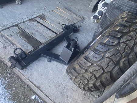 * калитка - крепление запасного колеса на HUMMER H2 с колесом