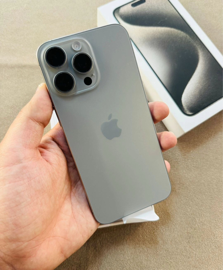 iPhone 15 Pro Max