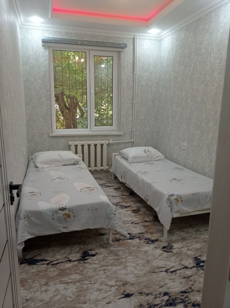 Посуточно аренда 3 х ком. Юнусабад 11кв 50уе. Парам не сдаем