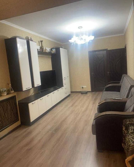 Мирзо-Улугбек Продается 4ком квартира ремонт Буз-2 Автосалон Пойтахт