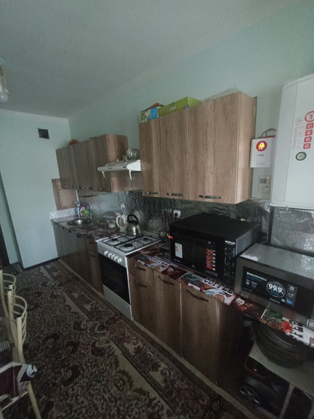 Yangihayot 1 etaj 3 xona 82kv