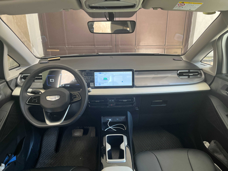 Geely Geometry E