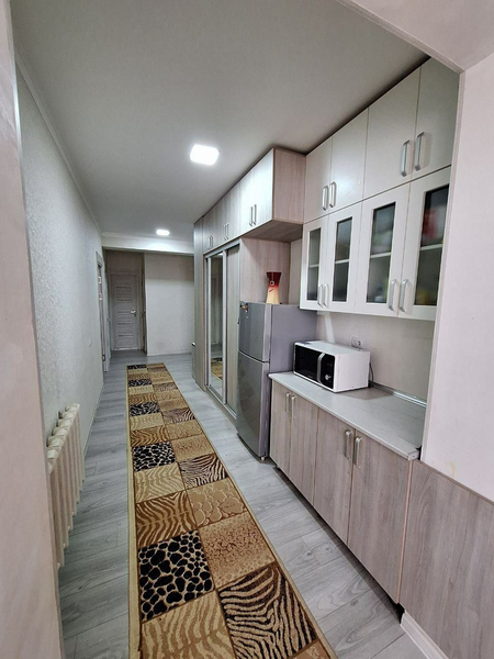 Юнусабад 11, 3/3/4 балкон 2*6