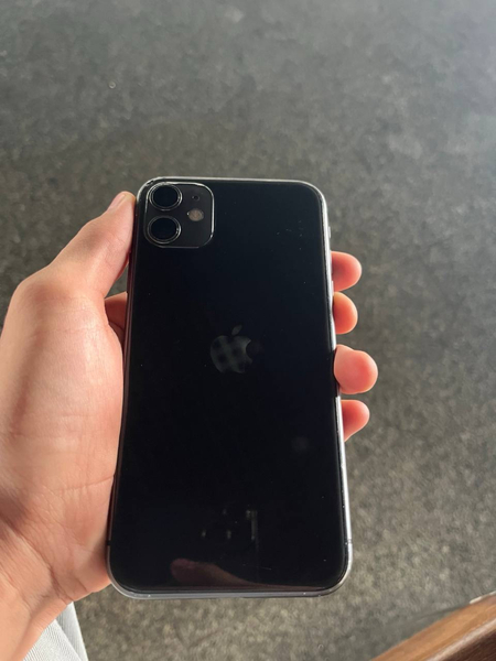 Iphone 11 64gb sotiladi