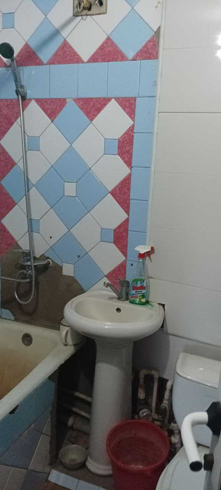 Янгиюль, Ортикова, ор-р ГАИ, 2в3/3/4 кирпич, среднее состояние 50 м²=