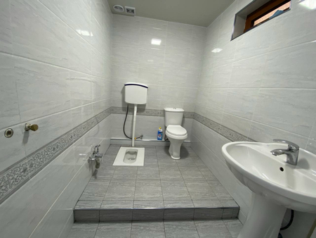 Dacha bor suv boyida tapchan sauna qibray
