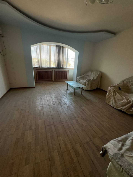 продается 3/5/9\\nор: инст. Востоковедения\\n(Мирабадский район)