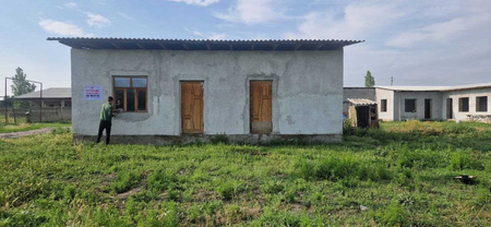 4 Sotix uchastka sotiladi 2 xonali uyi bor