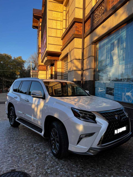 Lexus GX460 / 68000 km / 2019
