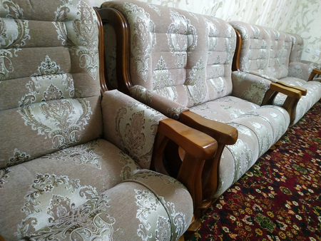Yumshoq mebel sotiladi chinor 100%chinor daraxtidan